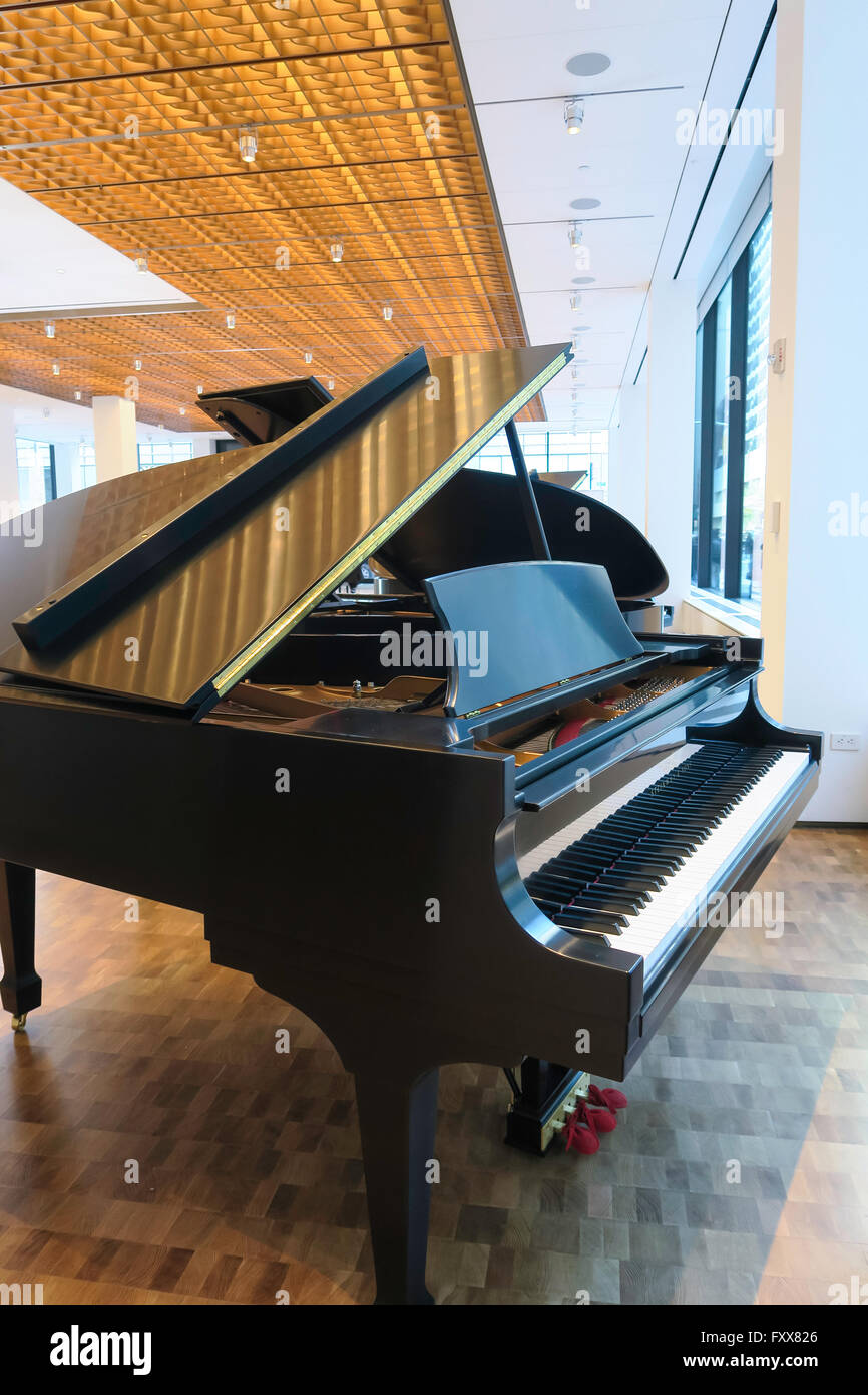 Steinway hall hi-res stock photography and images - Alamy