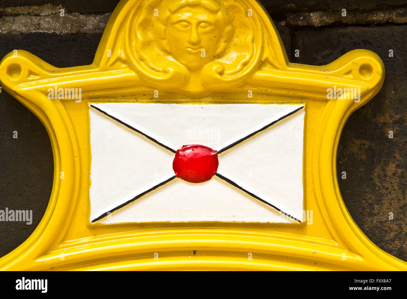 Ancient postbox hi-res stock photography and images - Alamy