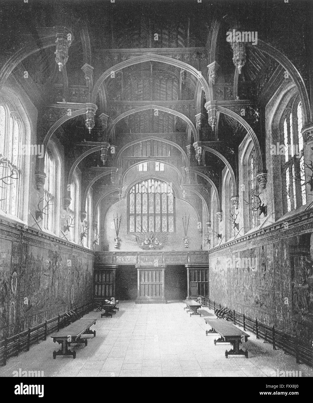 Great hall of hampton court hi-res stock photography and images - Alamy