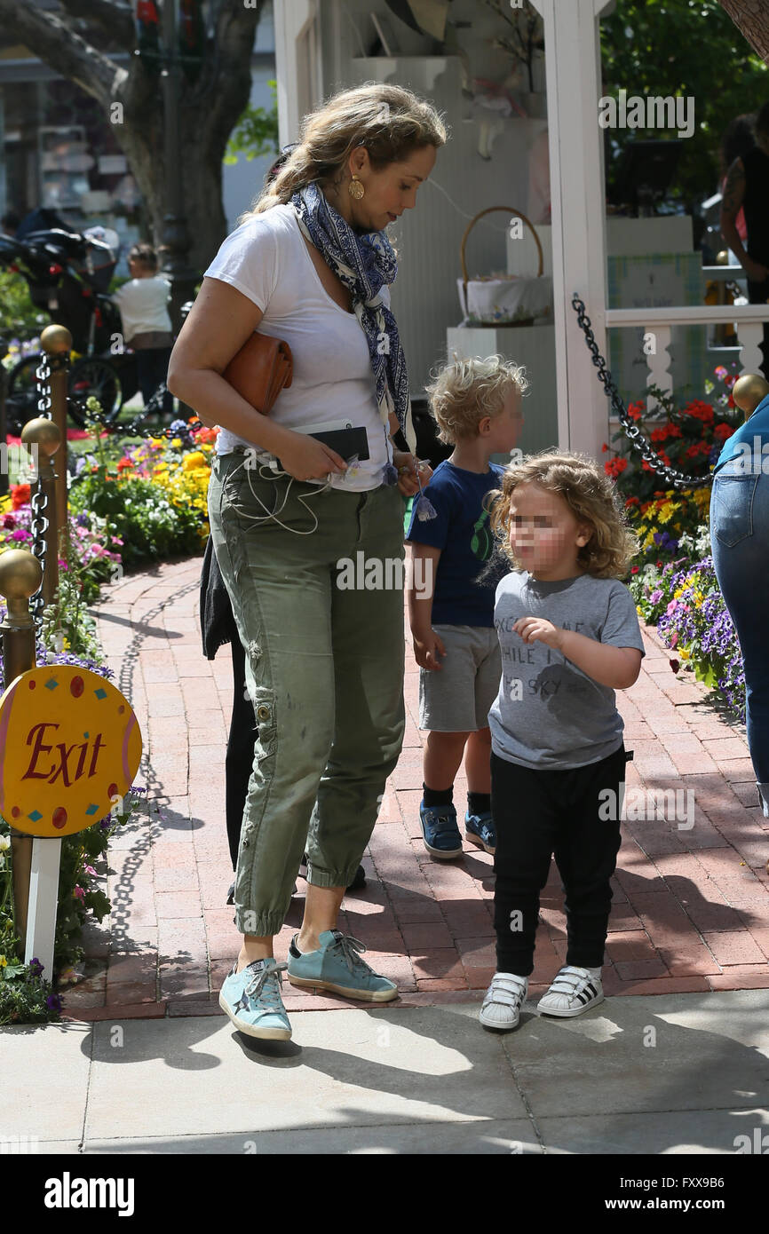 Elizabeth Berkley takes her son Sky Cole Lauren and his friends to the ...