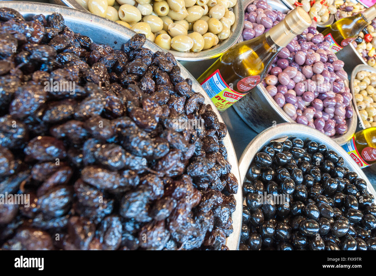 Israel, Tel Aviv, olives sold at shuk hacarmel Stock Photo - Alamy