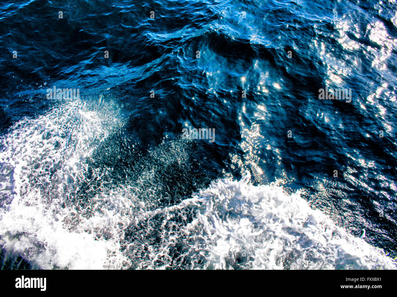 Wave foam hi-res stock photography and images - Alamy