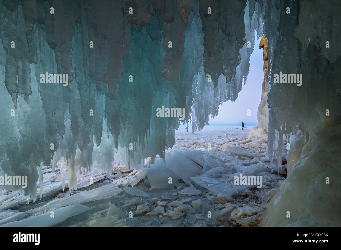Water curtain cave hi-res stock photography and images - Alamy