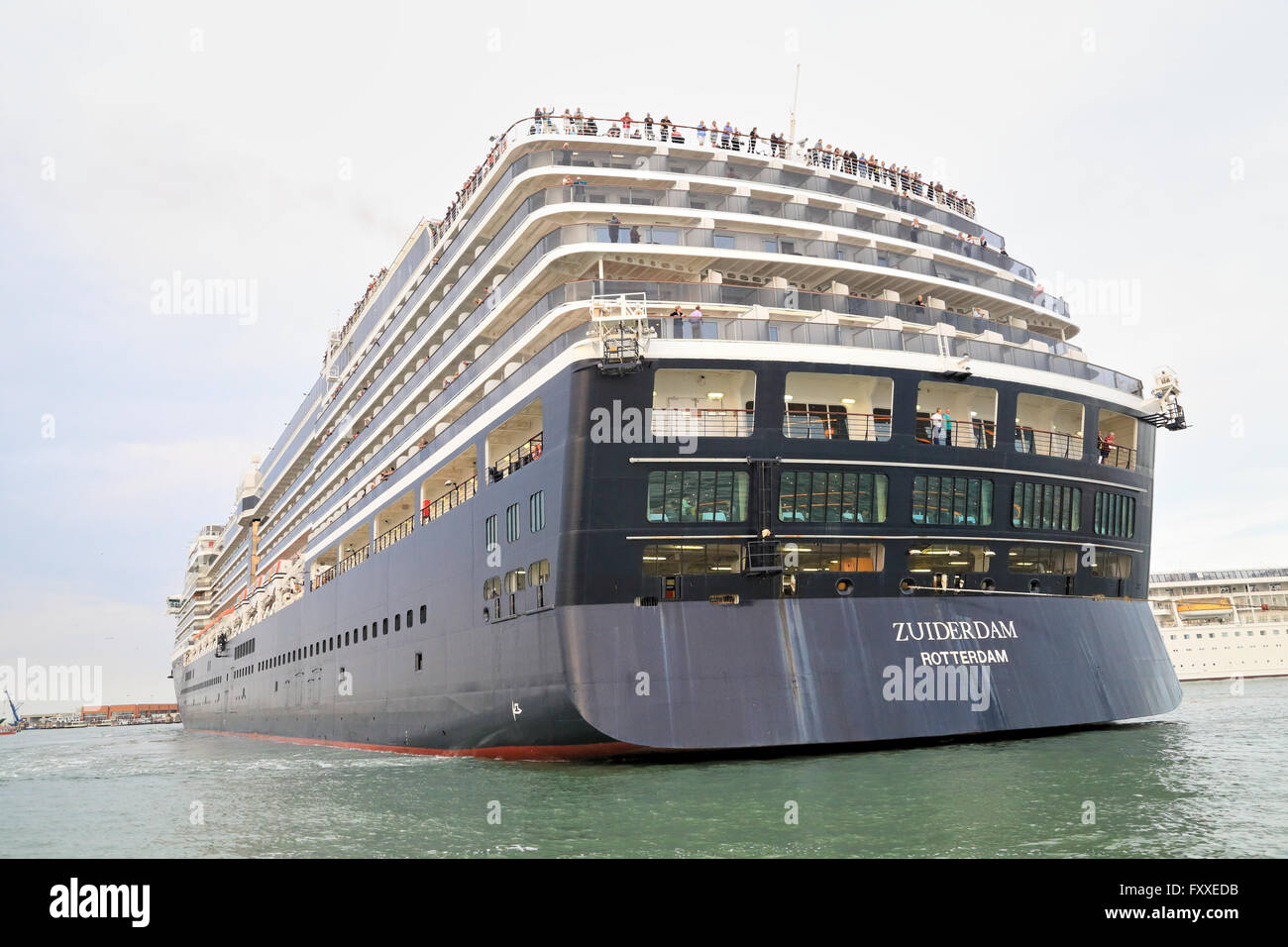 Cruise ship MS Zuiderdam, IMO 9221279 Stock Photo - Alamy