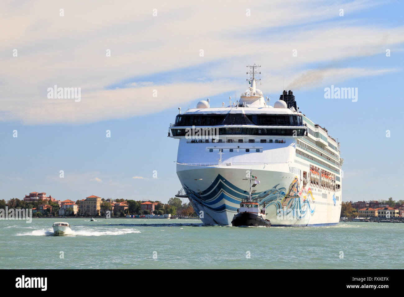Ncl cruises hi-res stock photography and images - Alamy