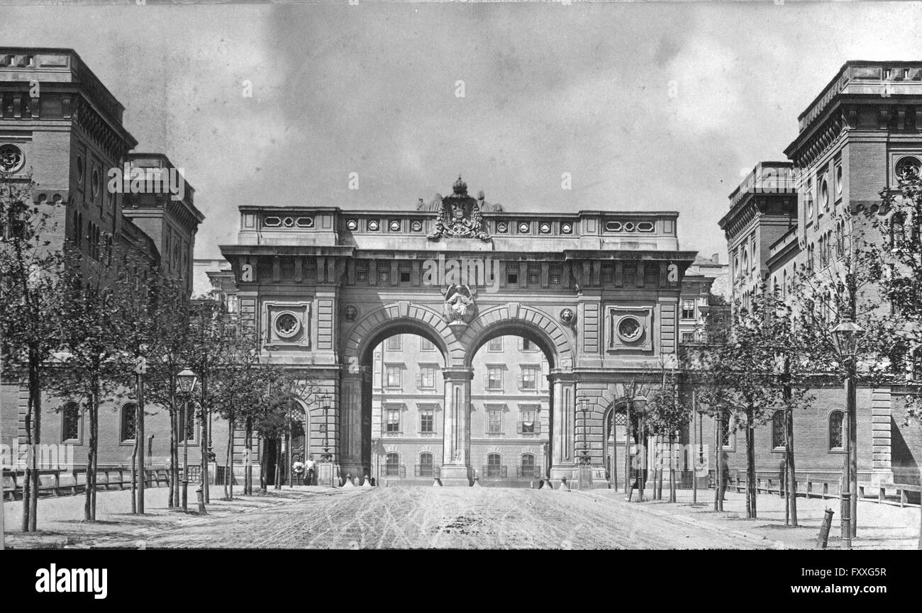 Barracks vienna hi-res stock photography and images - Alamy