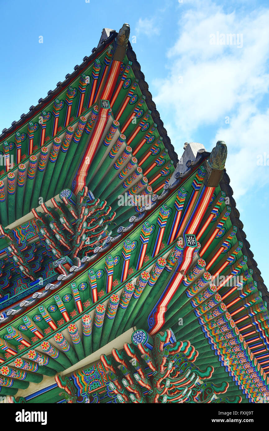 Palace with green roof hi-res stock photography and images - Alamy