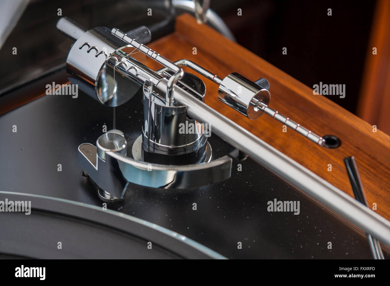 Turntable Tonearm Stock Photo - Alamy