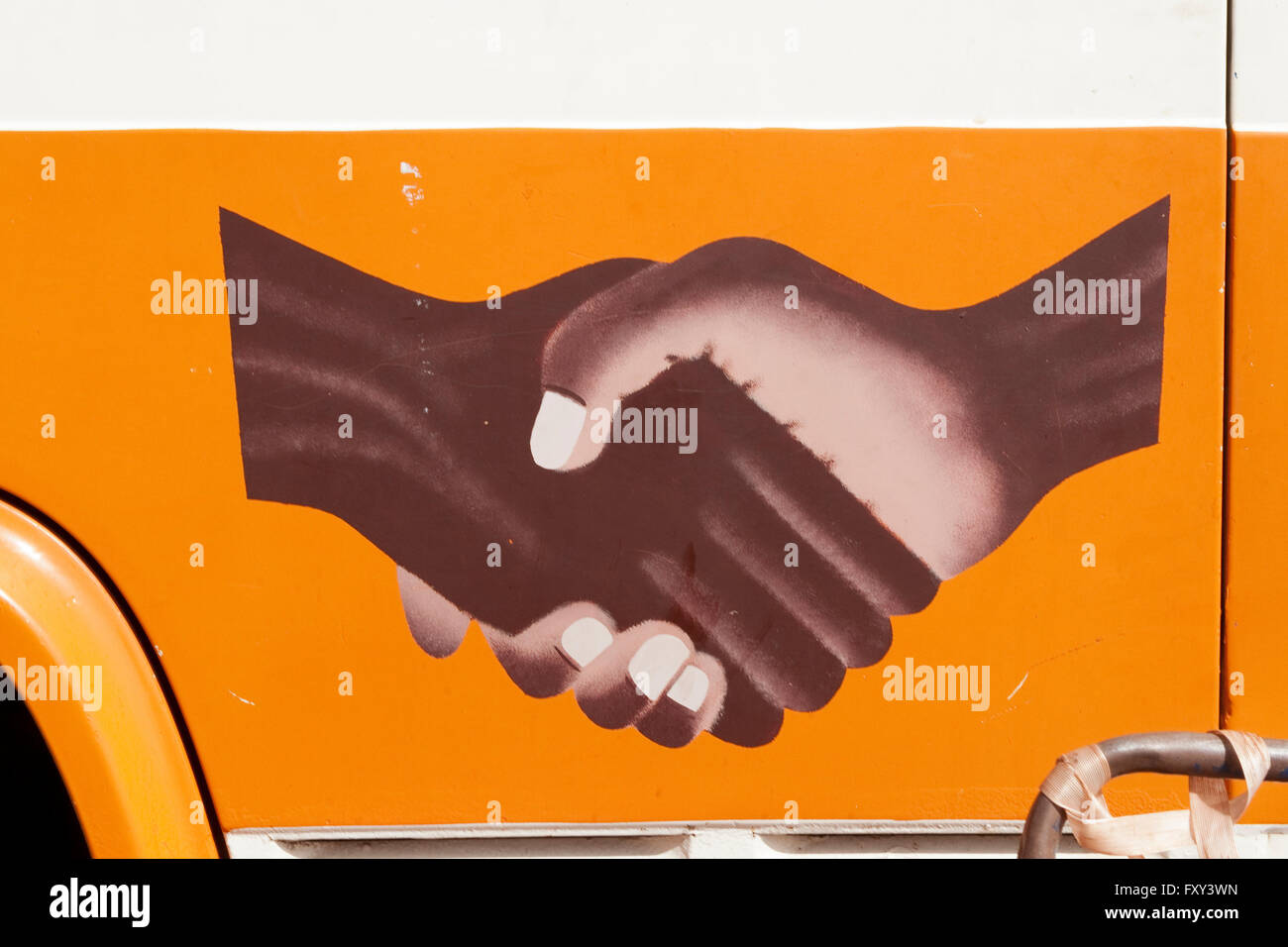 Handshake painting hi-res stock photography and images - Alamy