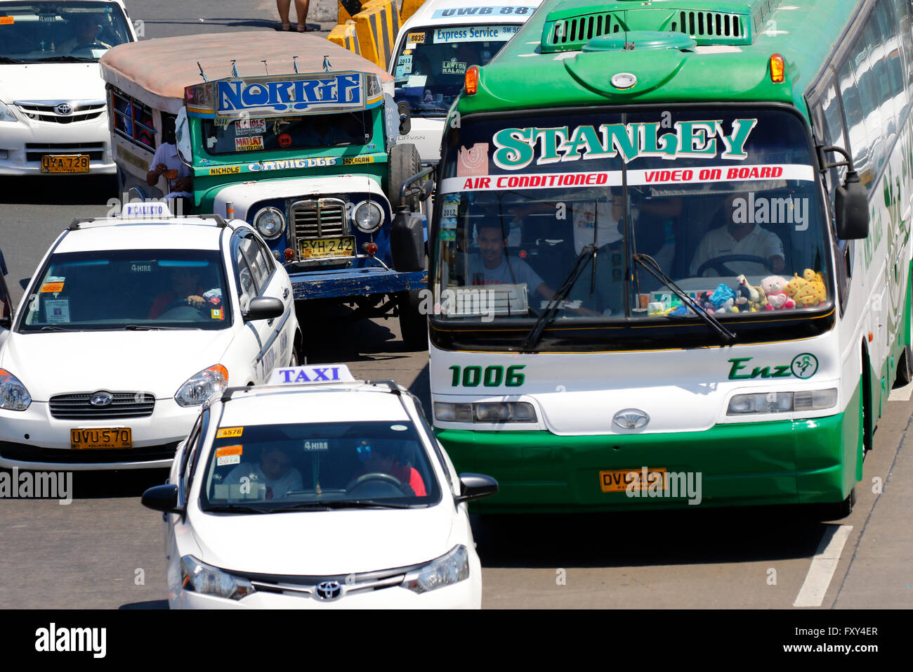 JEEF BUS & TAXI BACLARAN MANILA PHILIPPINES 05 May 2015 Stock Photo - Alamy