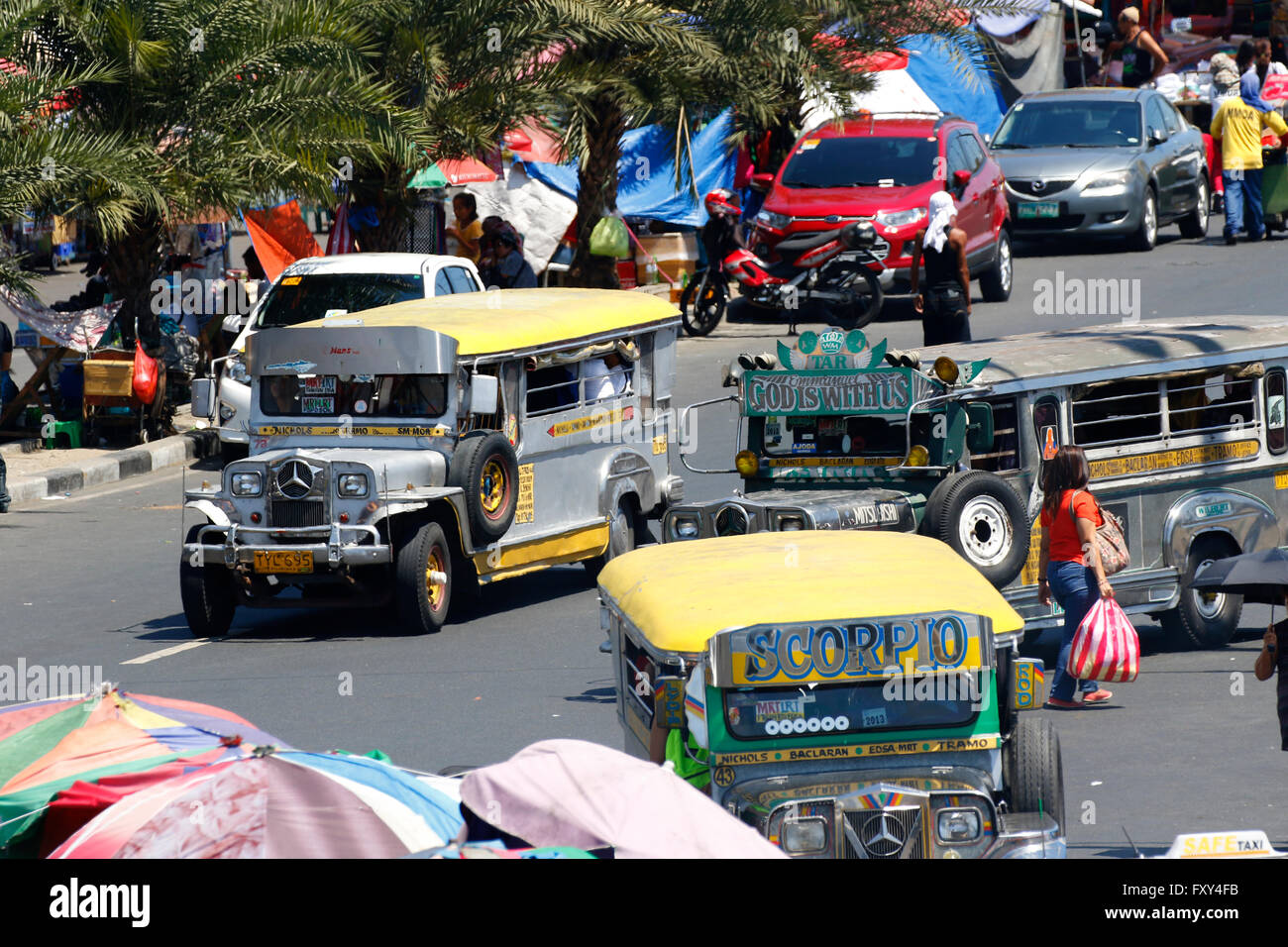 JEEF BUSES & PEDESTRIANS BACLARAN MANILA PHILIPPINES 05 May 2015 Stock ...