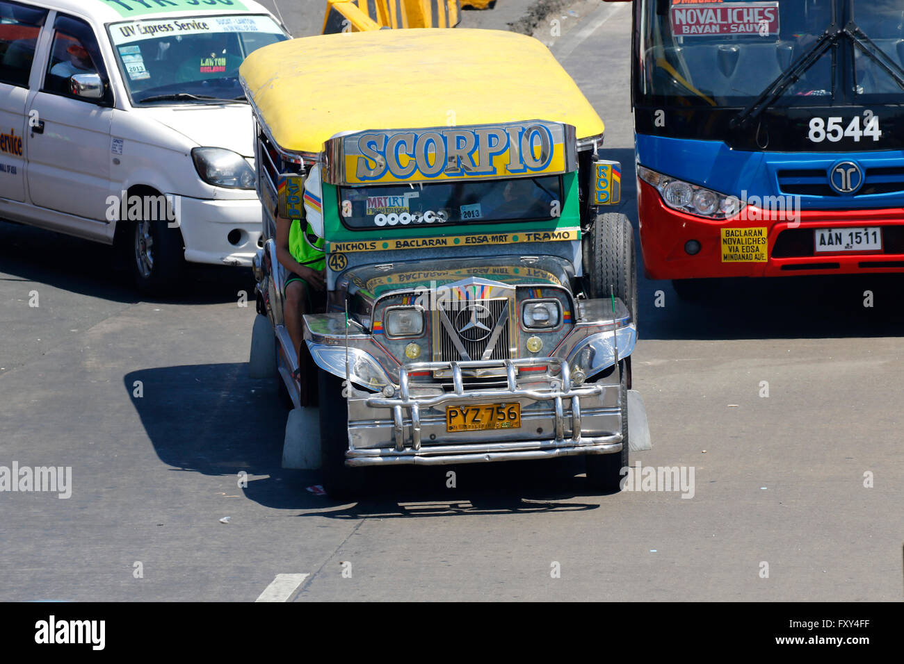 JEEF BUS JOINS TRAFFIC BACLARAN MANILA PHILIPPINES 05 May 2015 Stock ...