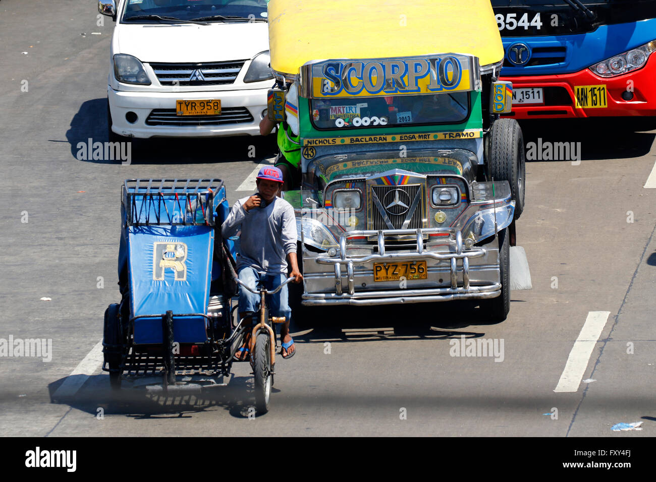 PEDEL TRIKE & JEEF BUS JOINS TRAFFIC BACLARAN MANILA PHILIPPINES 05 May ...