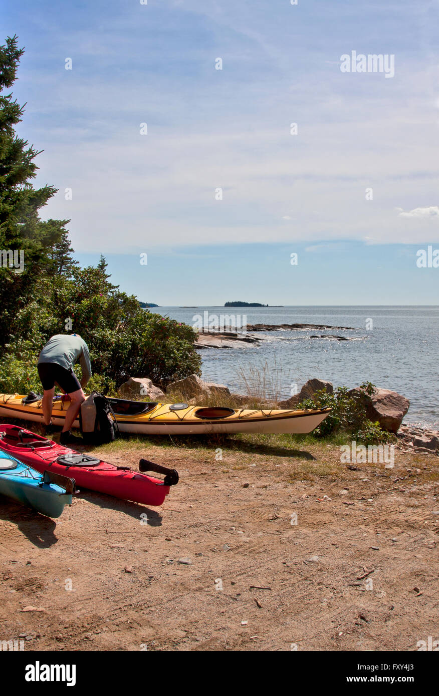 Kayak acadia national park hi-res stock photography and images - Alamy