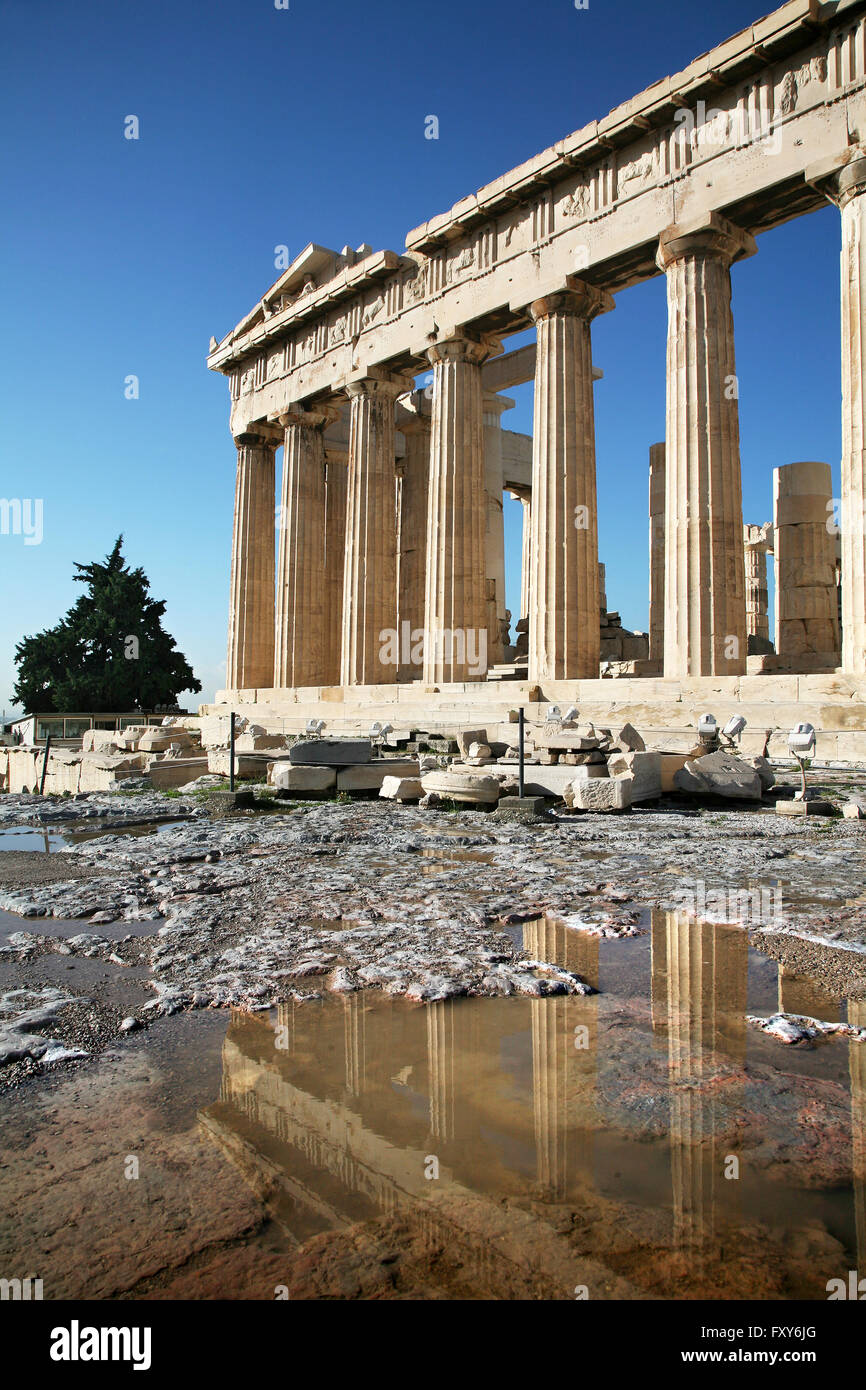 Famous acropolis athens parthenon hi-res stock photography and images ...