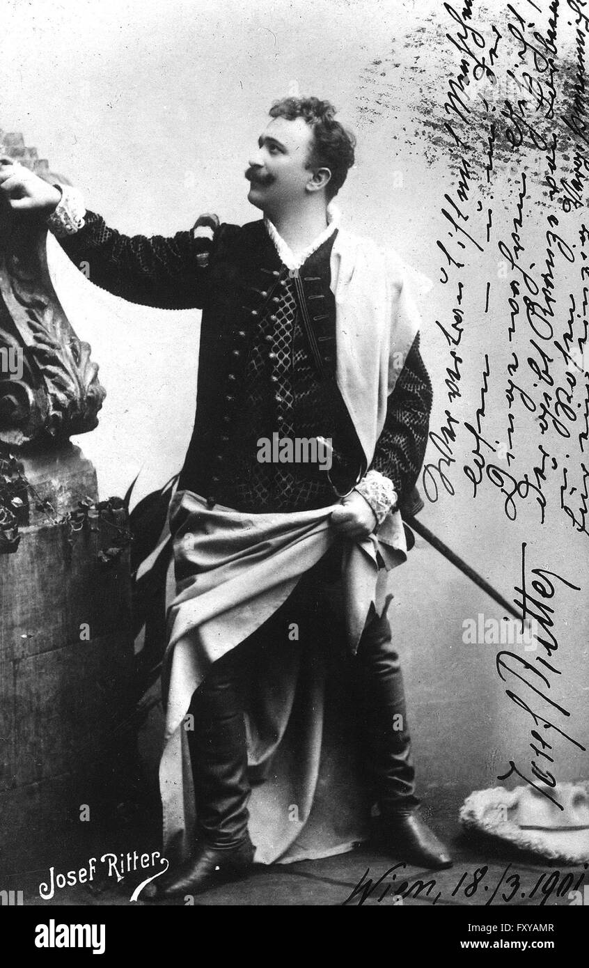 1900s opera singers hi-res stock photography and images - Alamy