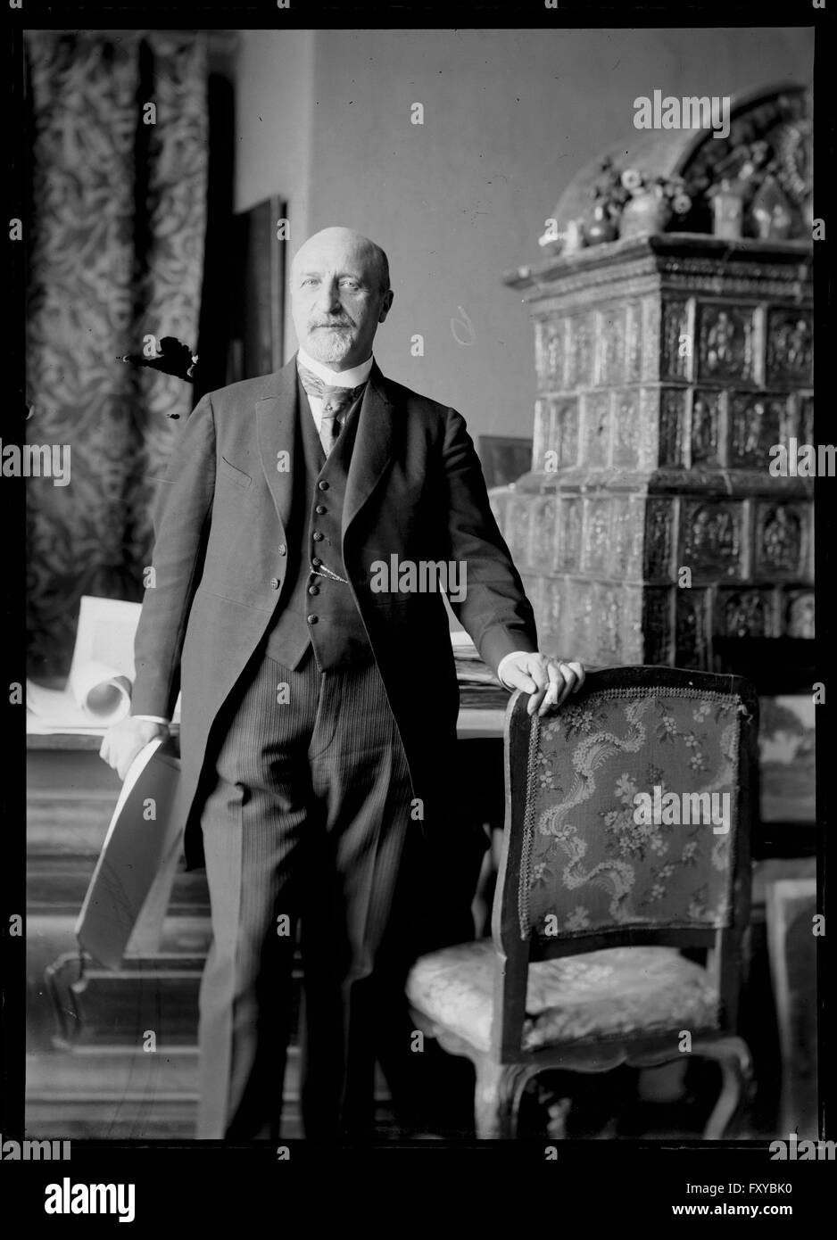 Karl seitz hi-res stock photography and images - Alamy