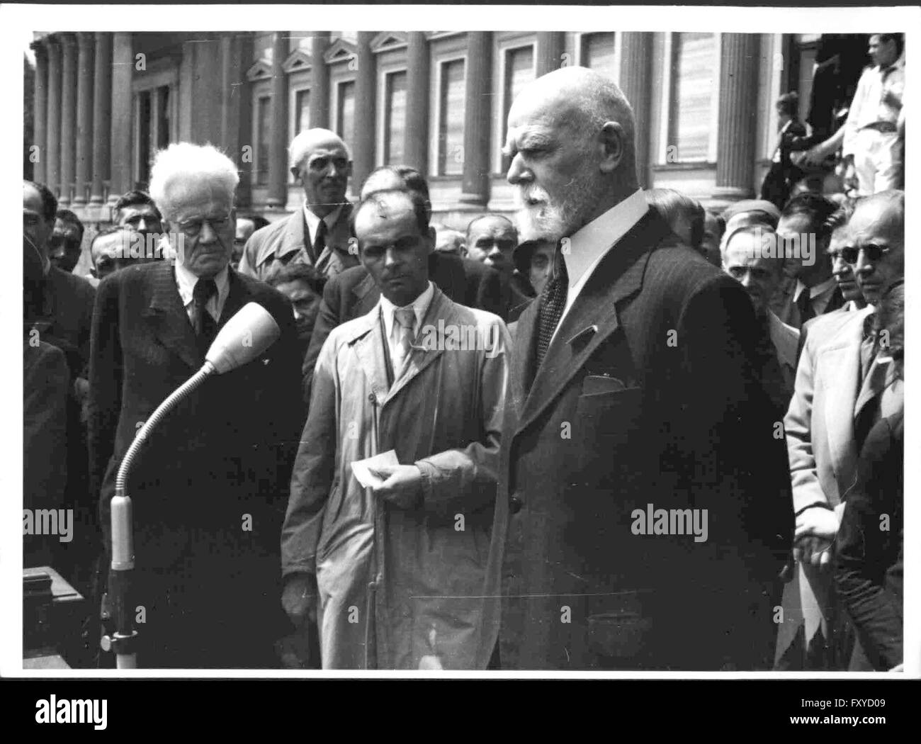 Mai 1945 High Resolution Stock Photography and Images - Alamy