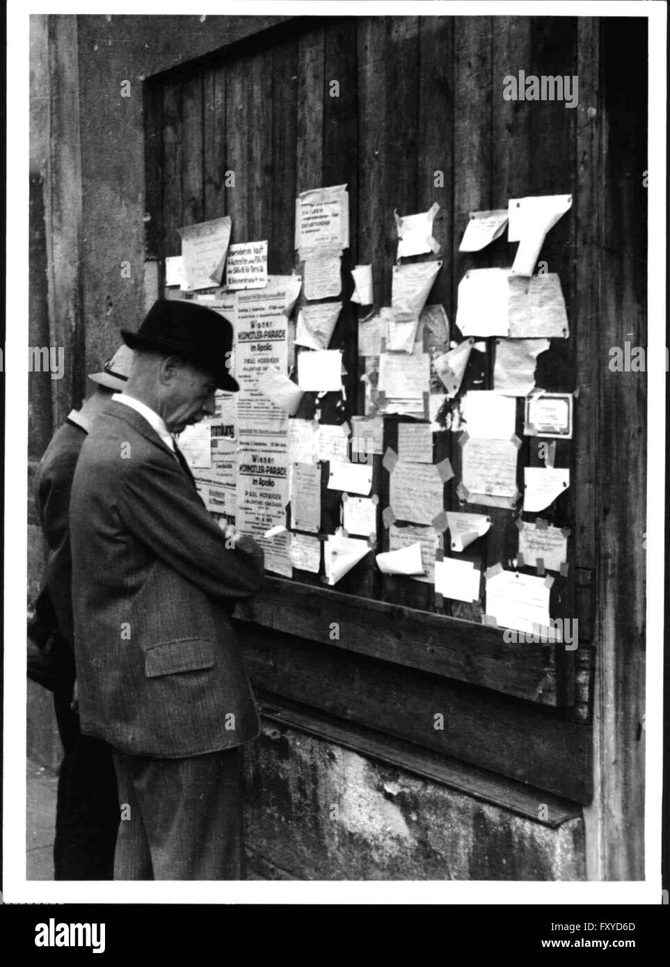 Private advertisements hi-res stock photography and images - Alamy