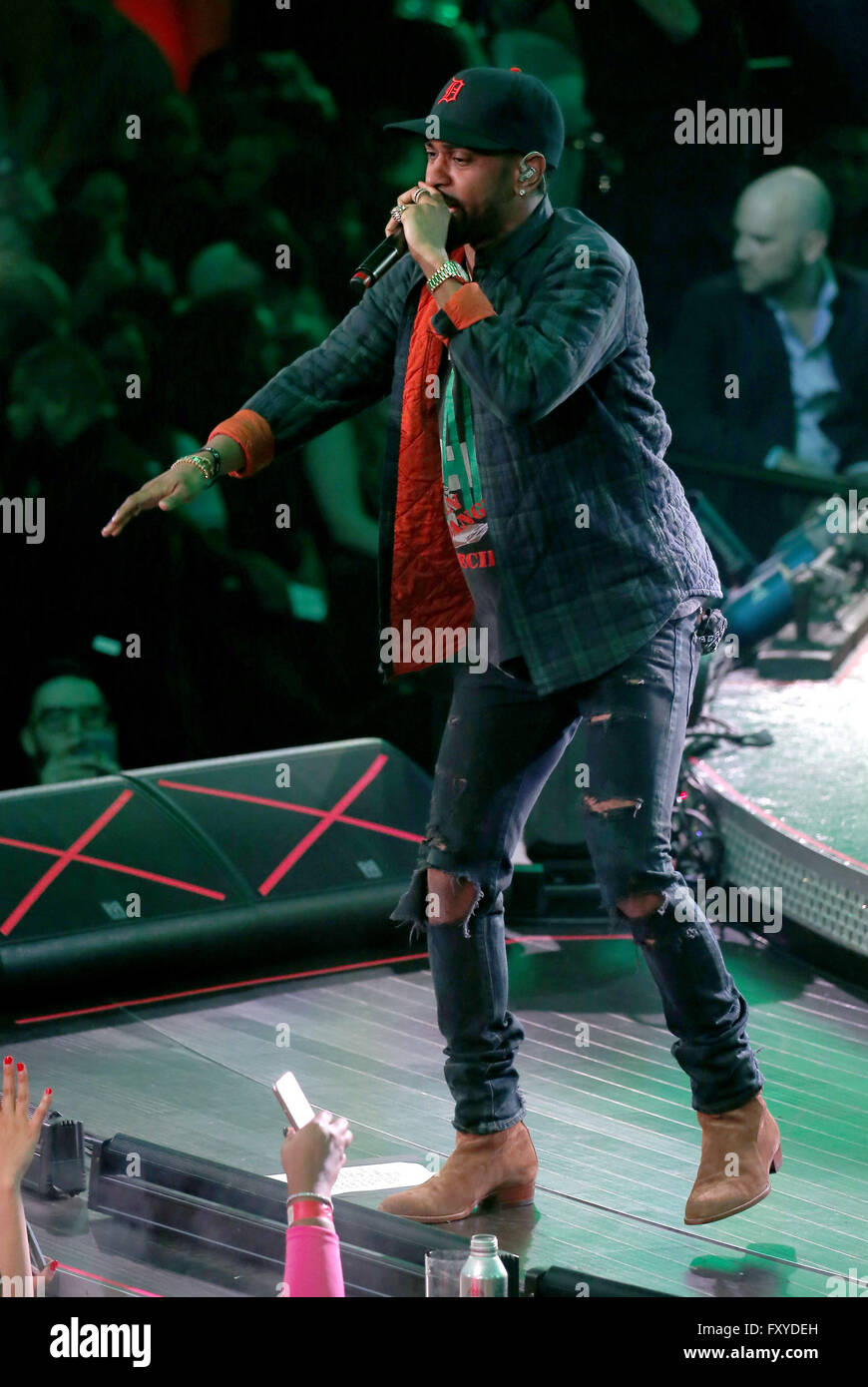 Rapper Big Sean Celebrates Birthday with Drai's LIVE Performance at ...