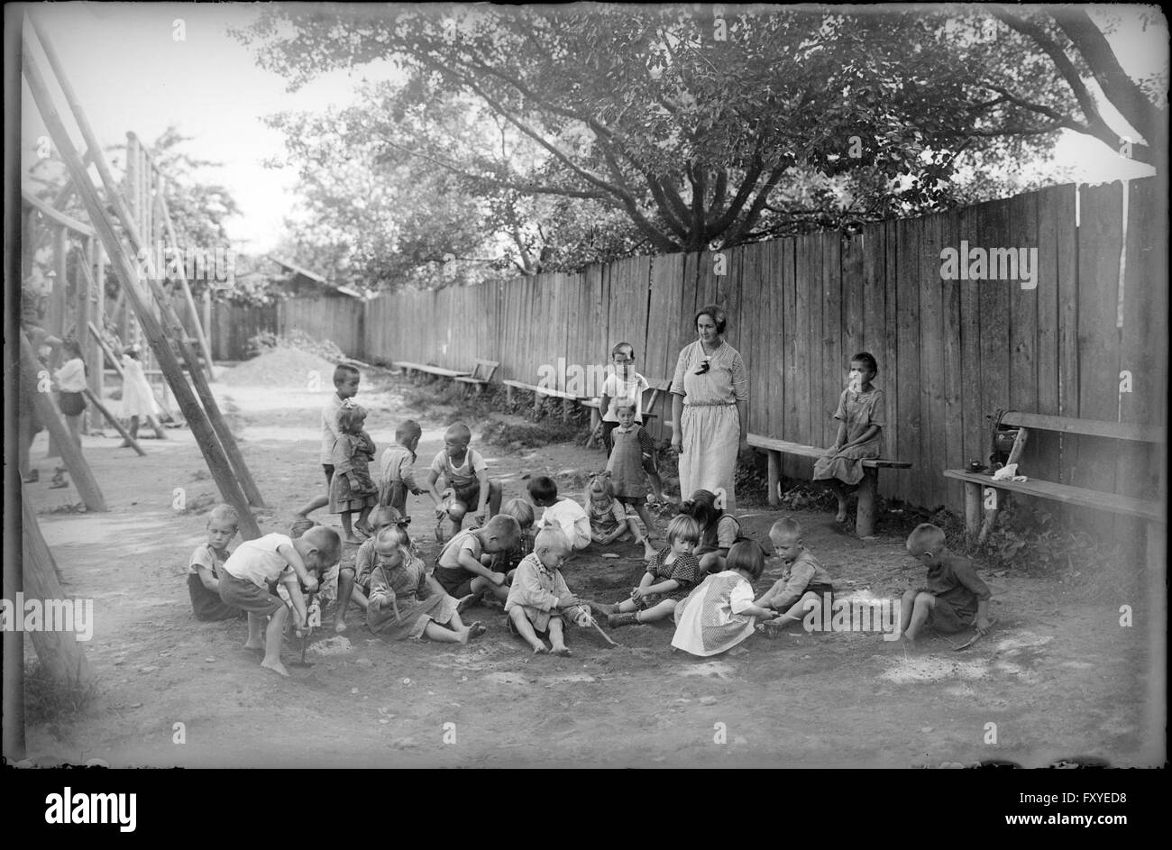 1918 school children hi-res stock photography and images - Alamy