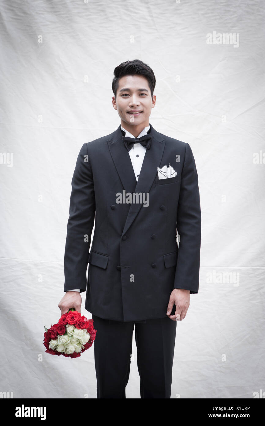 Man standing straight korean hi-res stock photography and images - Alamy