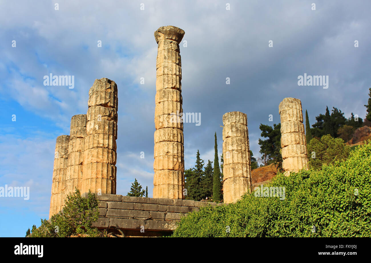 Grecian valley delphi hi-res stock photography and images - Alamy