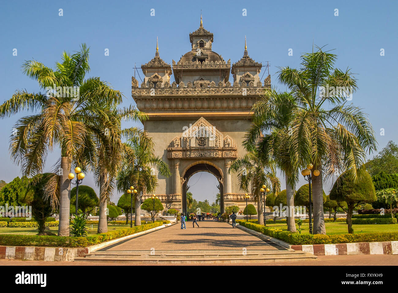 Laos Vientiane Bratdoo Chy (Patuxay) Vientiane's victory arch or ...