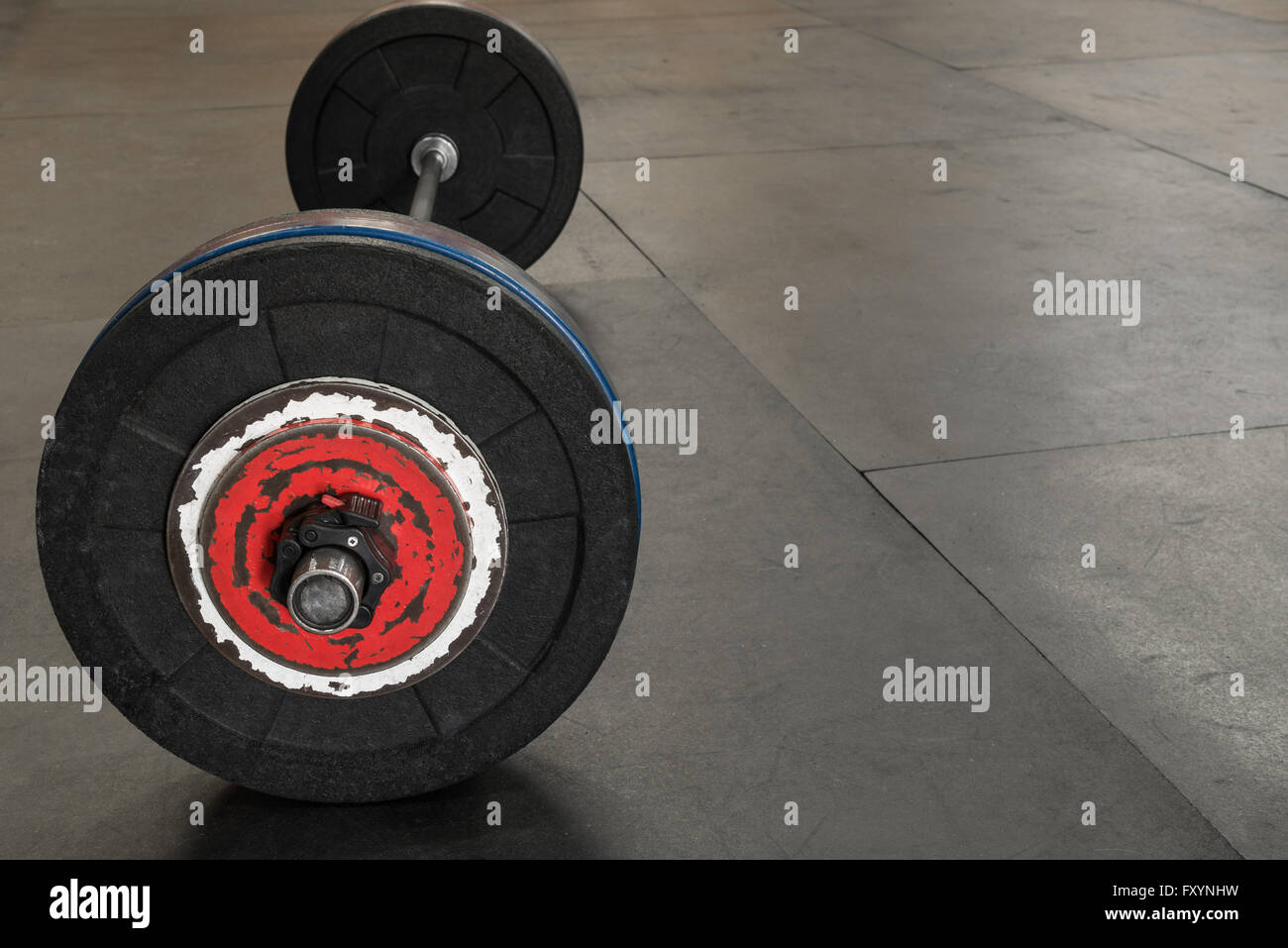Barbell black blue plates hi-res stock photography and images - Alamy