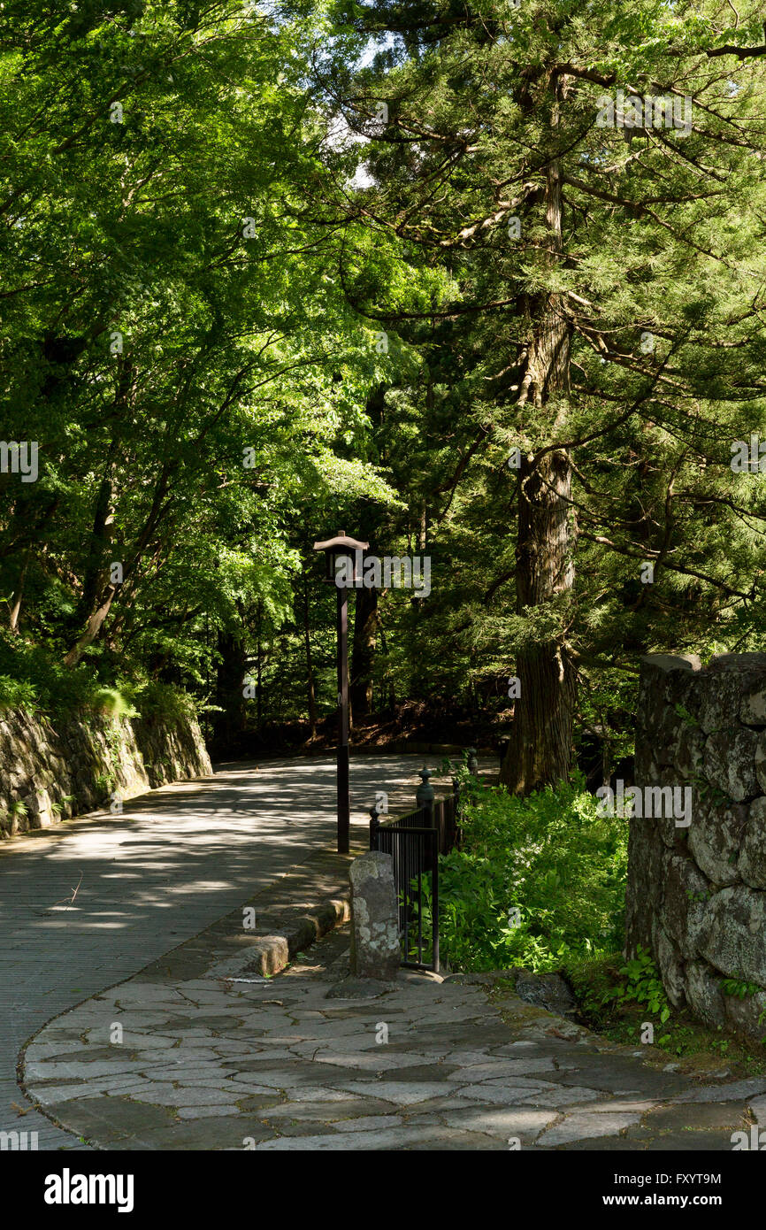 Japan alleyway hi-res stock photography and images - Alamy