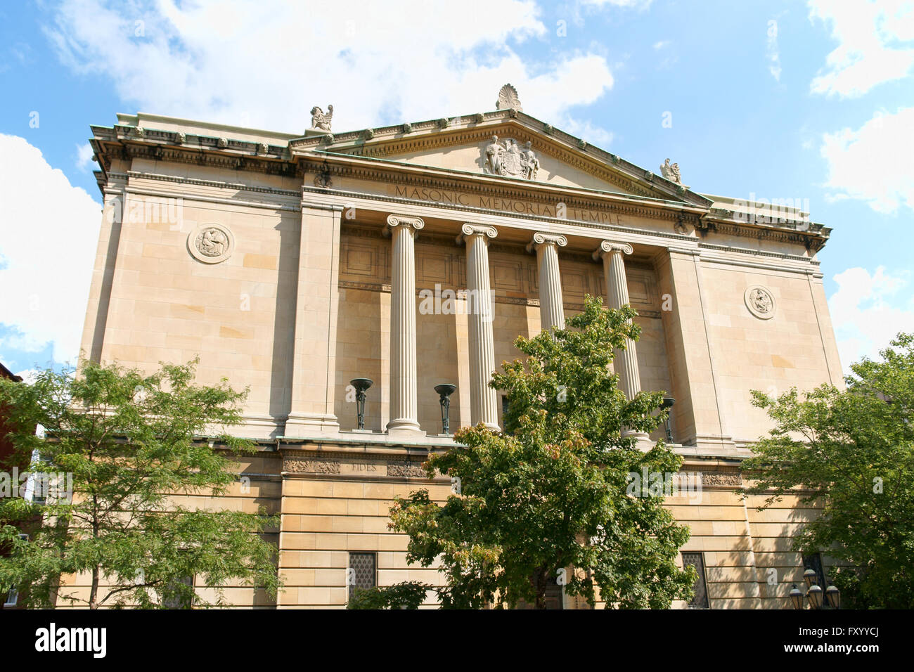 Montreal masonic memorial temple hi-res stock photography and images ...