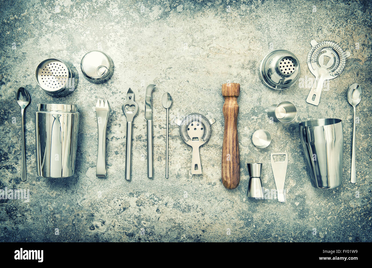 Vintage cocktail shaker hi-res stock photography and images - Alamy