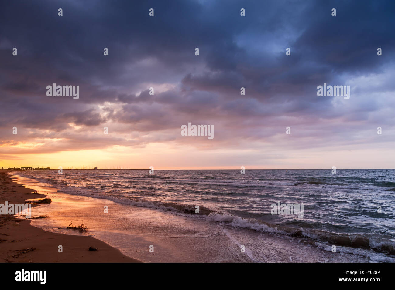 ًdramatic mediterranean sunrise hi-res stock photography and images - Alamy