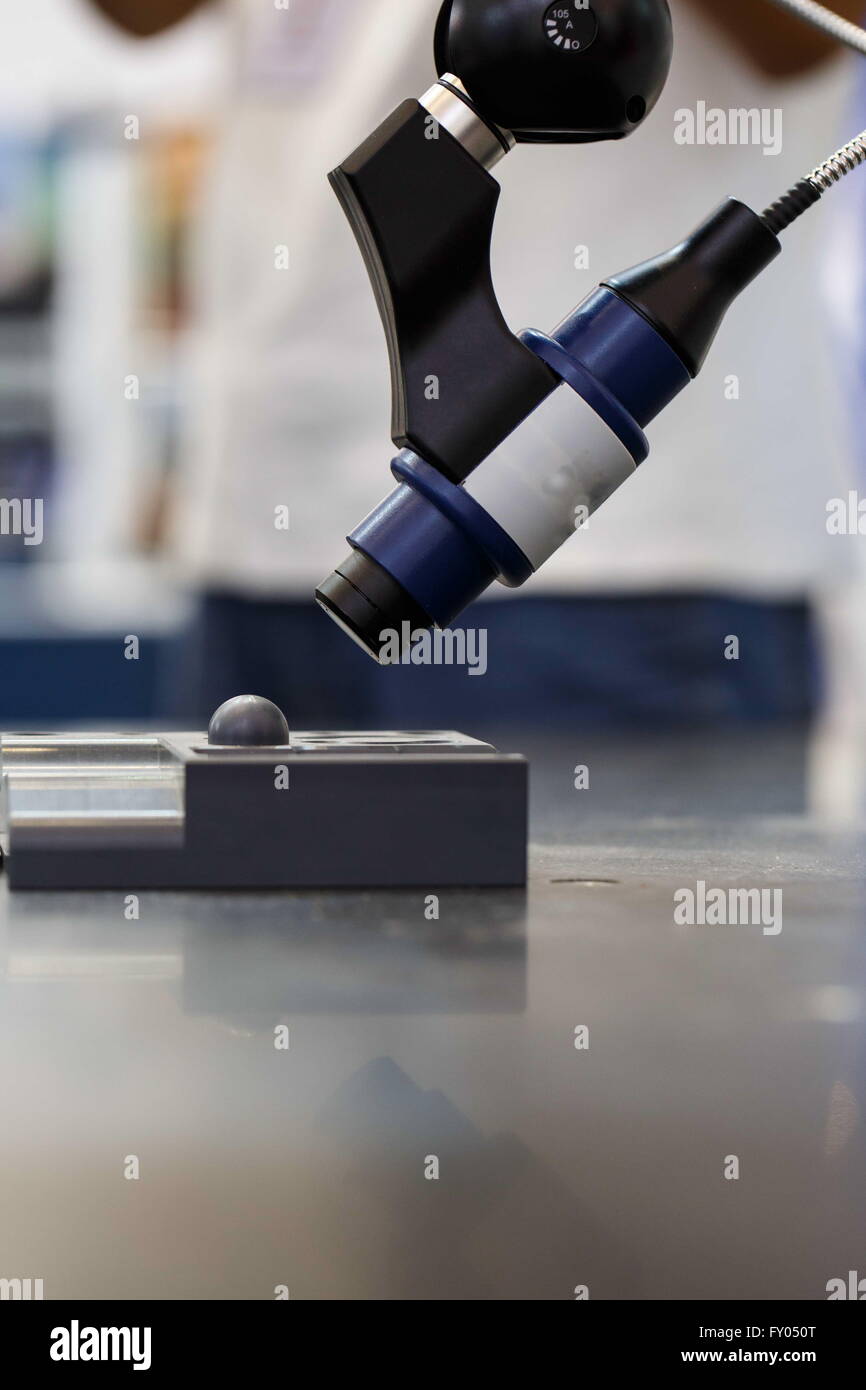 Scope scanning hi-res stock photography and images - Alamy