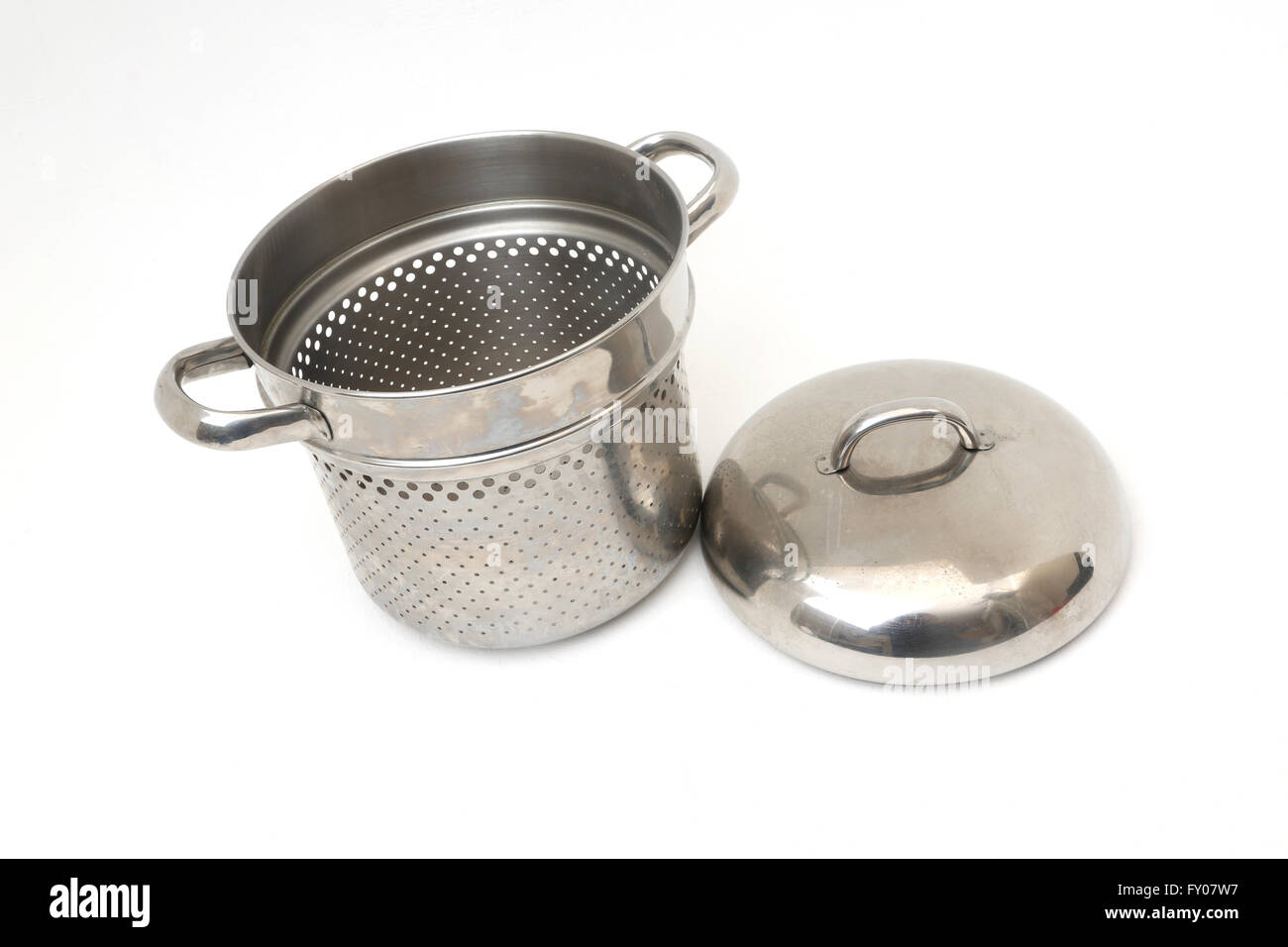 Stainless Steel Steamer And Lid Stock Photo - Alamy