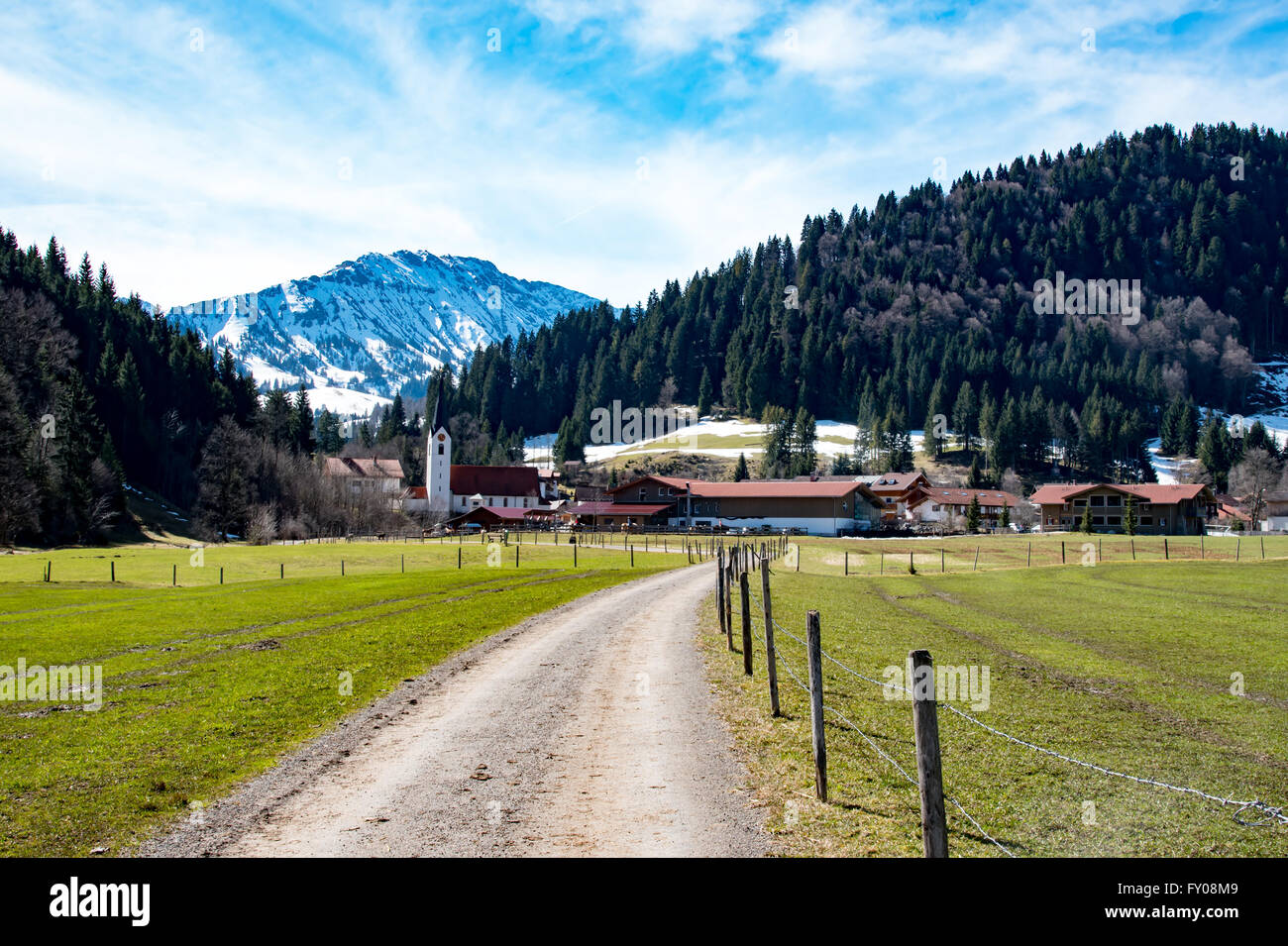 Beautiful road cloudy sky hi-res stock photography and images - Alamy