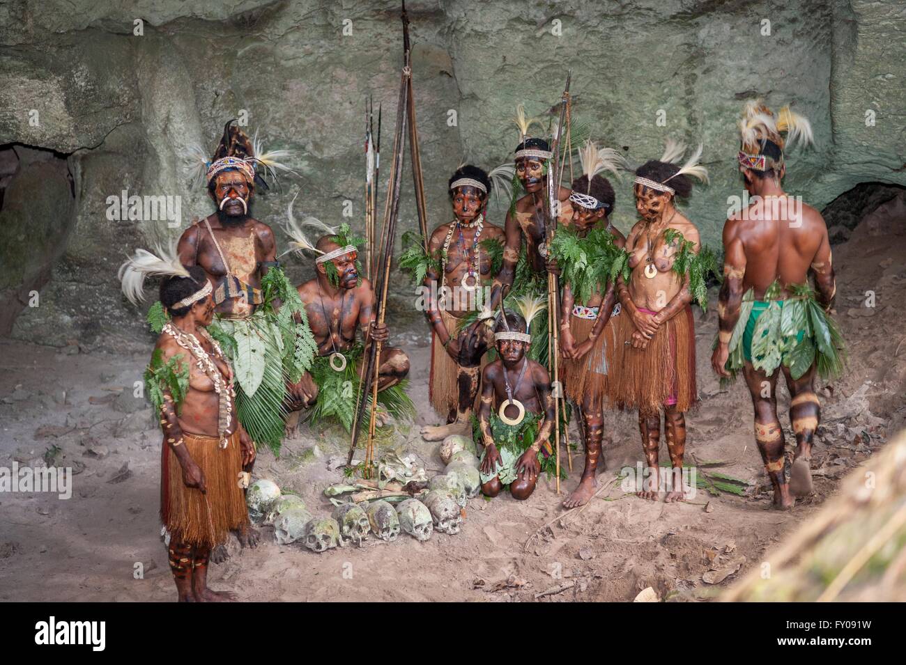 Stone age tribe hi-res stock photography and images - Alamy