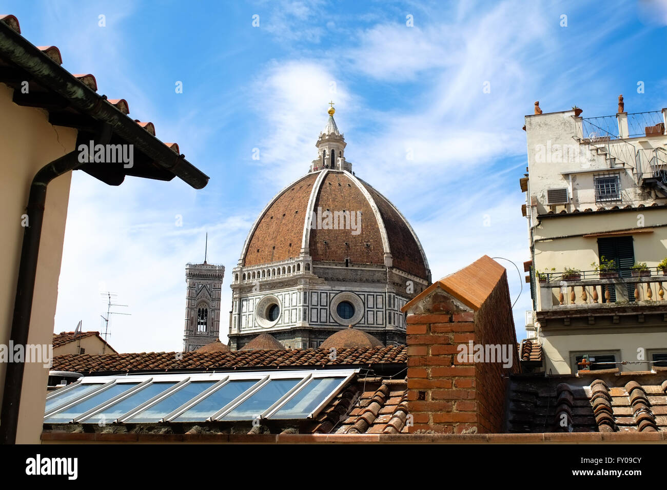 Outdoor view of the international landmark Florence dome. Italy Stock ...