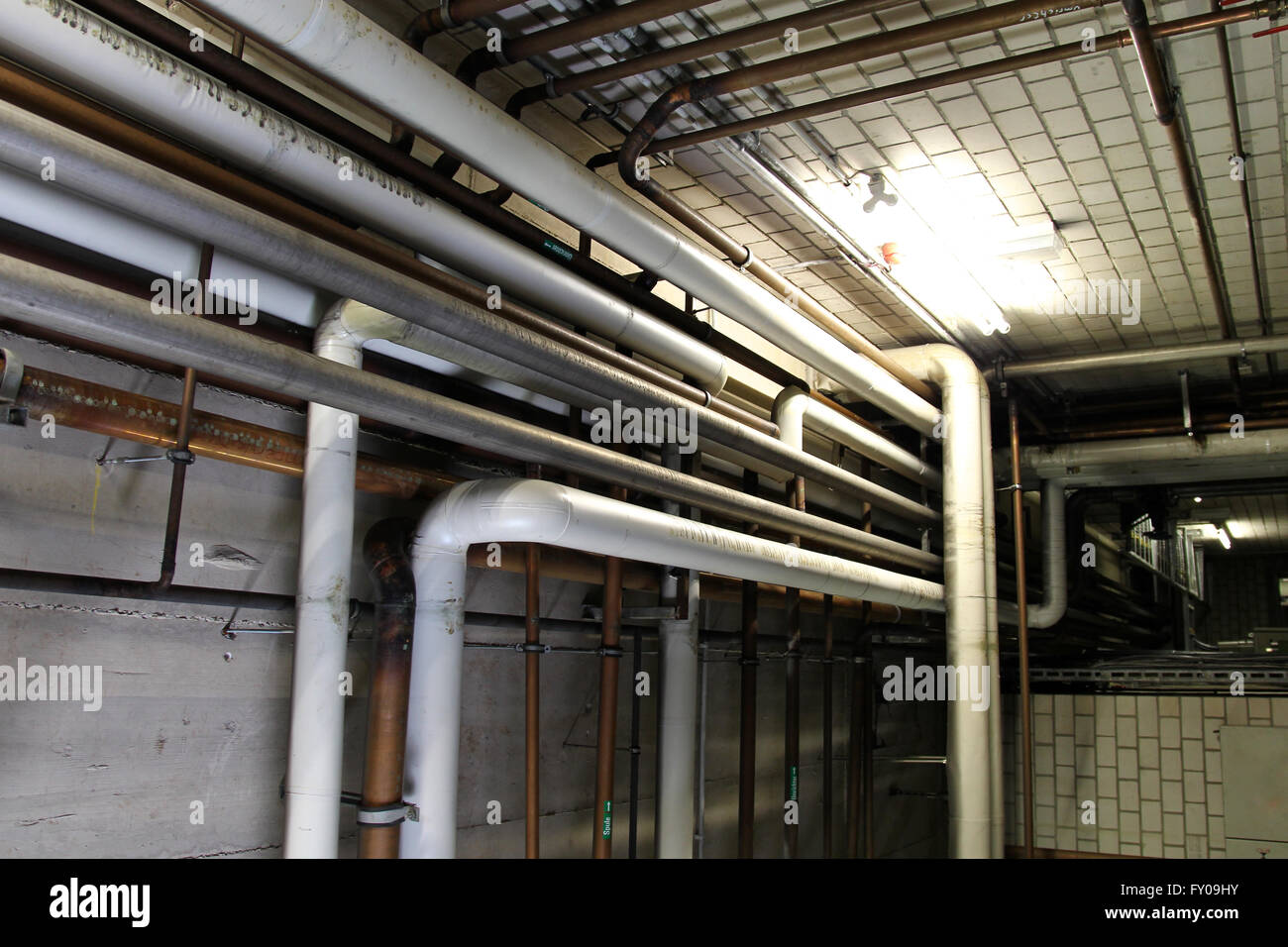 Aqueduct plumbing pipes hi-res stock photography and images - Alamy