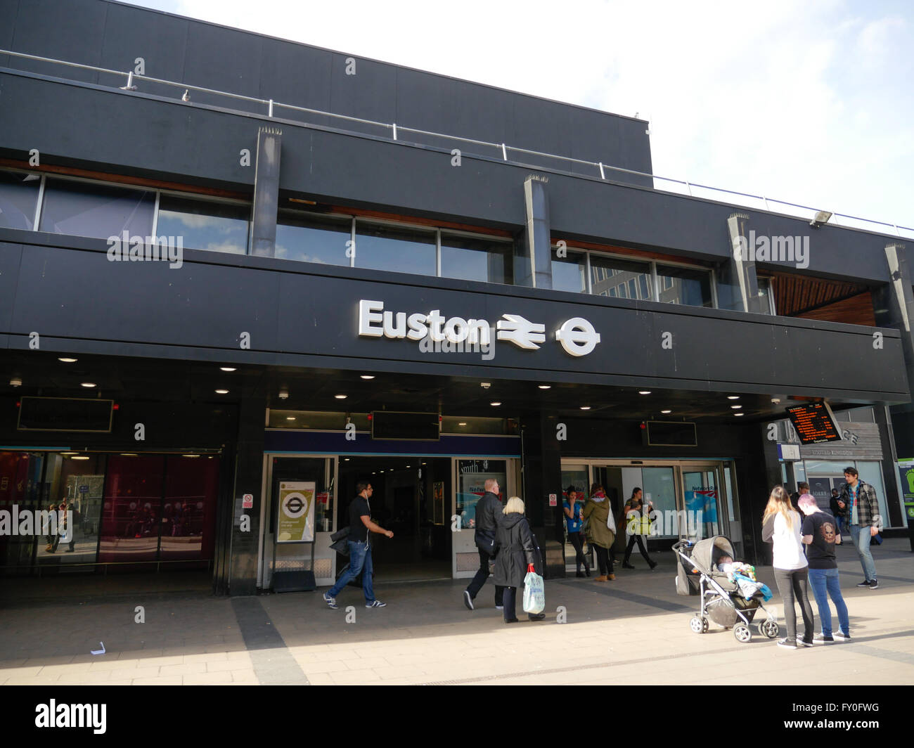 Euston Station. London Stock Photo - Alamy