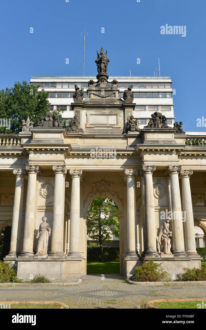 Colonnades at the kleistpark hi-res stock photography and images - Alamy
