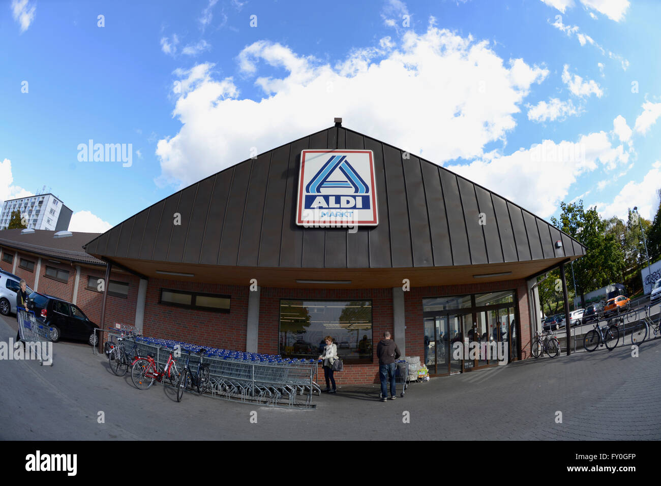 Aldi, Wexstrasse, Schoeneberg, Berlin, Deutschland Stock Photo - Alamy