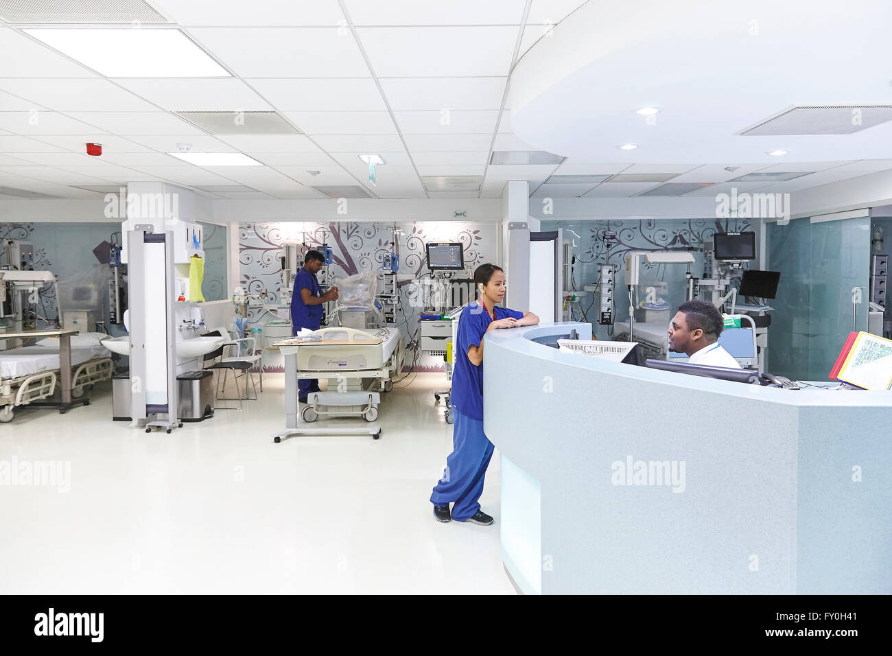 Uk Hospital Nurses Ward Stock Photos & Uk Hospital Nurses Ward Stock ...