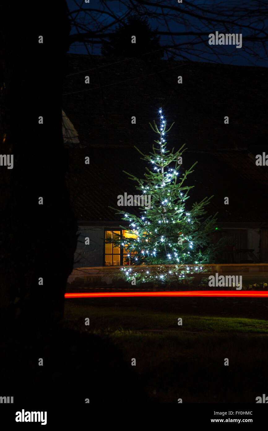 Pub christmas lights hi-res stock photography and images - Alamy