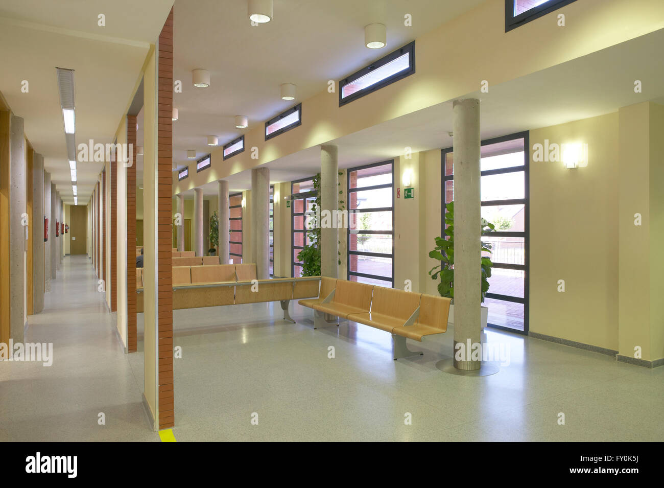 Hospital waiting area seats hi-res stock photography and images - Alamy