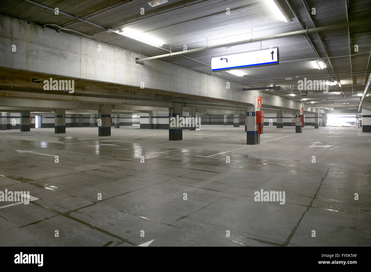 Modern spiral parking lot hi-res stock photography and images - Alamy