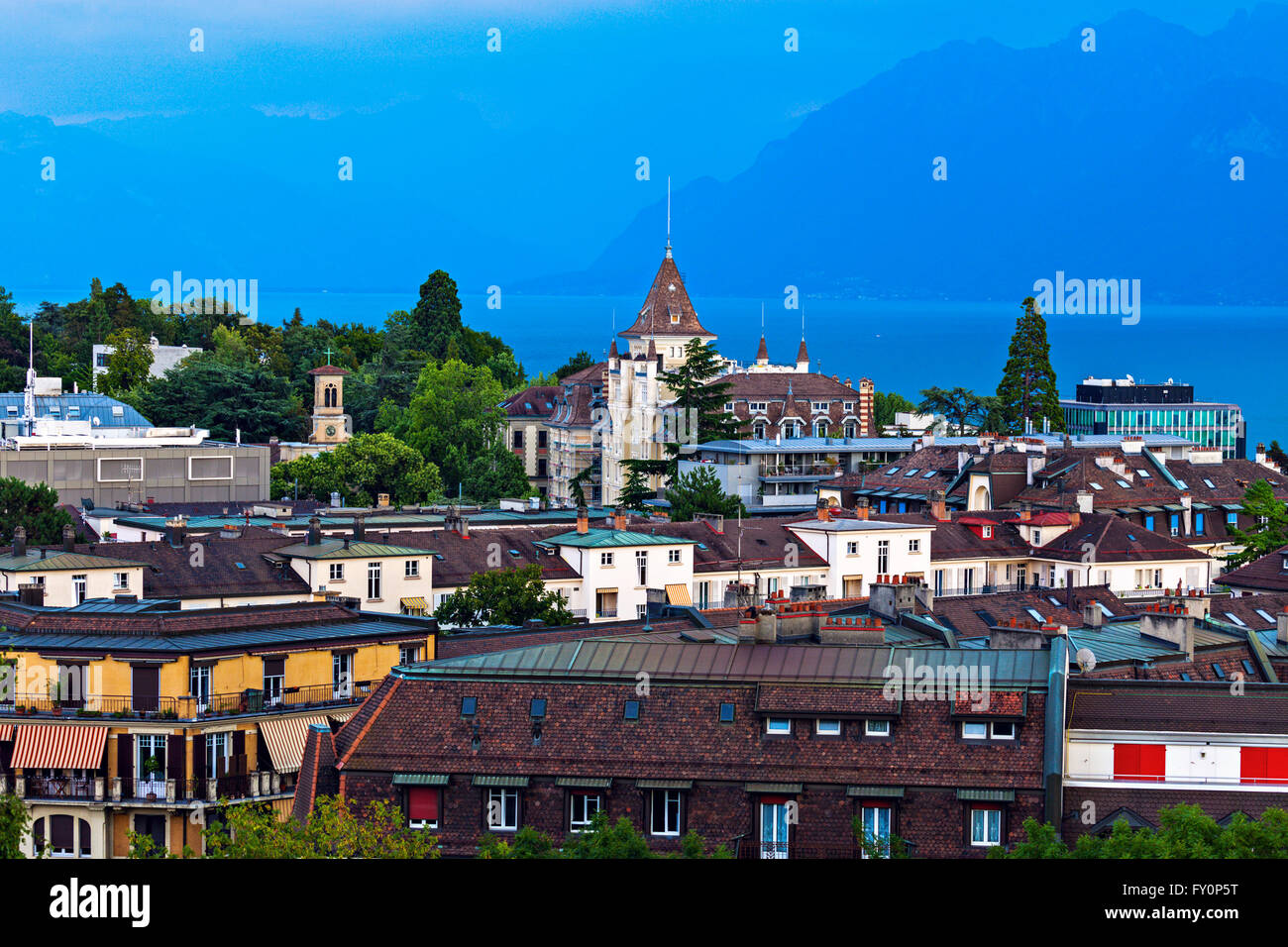 Lausanne architecture and Lake Geneva Stock Photo - Alamy