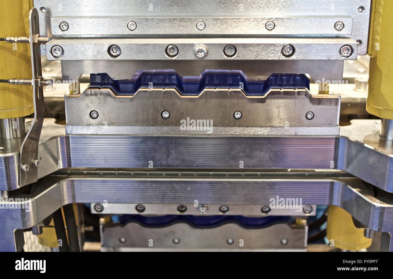 Forging presses hi-res stock photography and images - Alamy