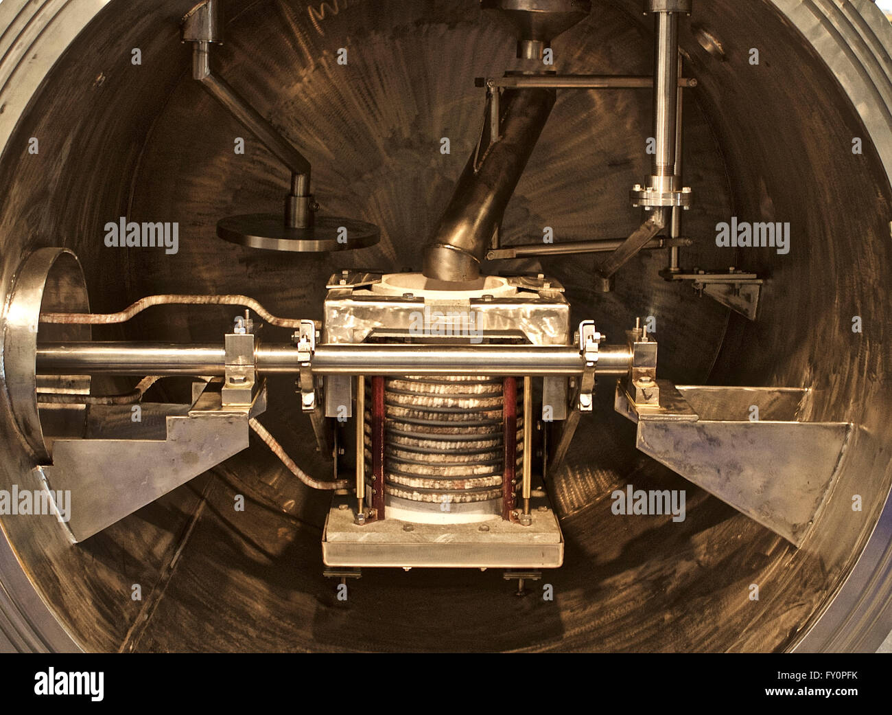 Vacuum metallurgy hi-res stock photography and images - Alamy