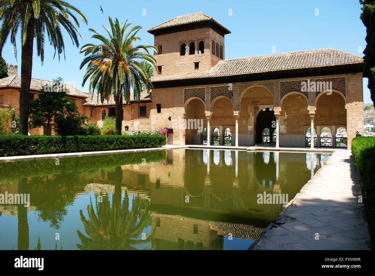 Palacio del Partal (Gardens of the partal), Palace of Alhambra, Granada ...